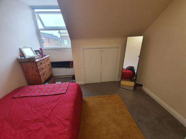 Room at Valnay Street, Greater London