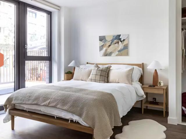 Apartment at Vanguard Way, Greater London