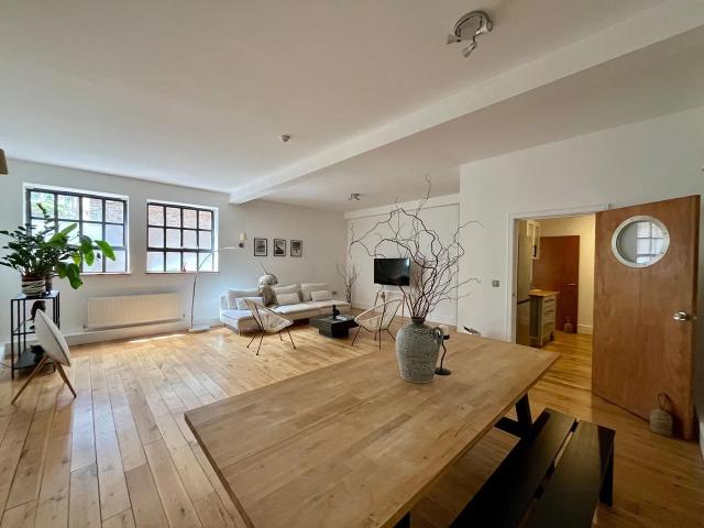 Apartment at Varden Street, Greater London