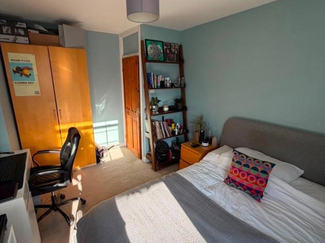Apartment at Vassall Road, Greater London