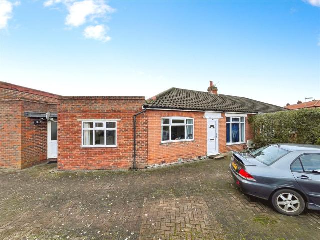 Apartment at Vegal Crescent, Borough of Runnymede