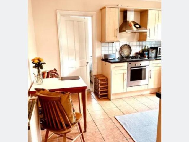 Apartment at Venetian Road, Greater London