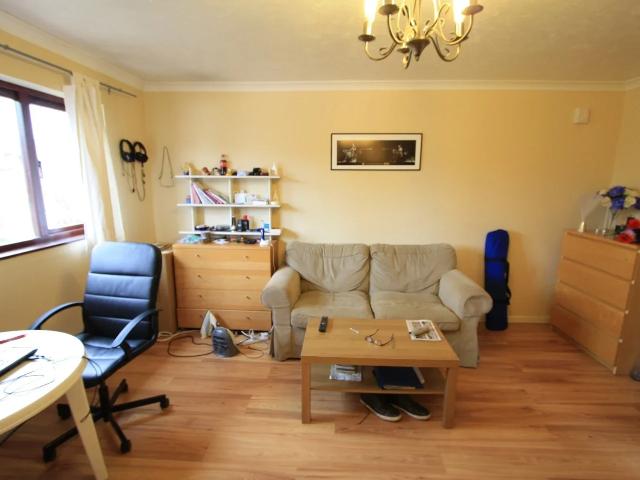 Apartment at Veronica Gardens, Greater London