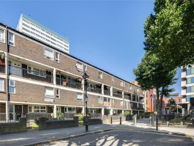 Apartment at Vernon Road, Greater London