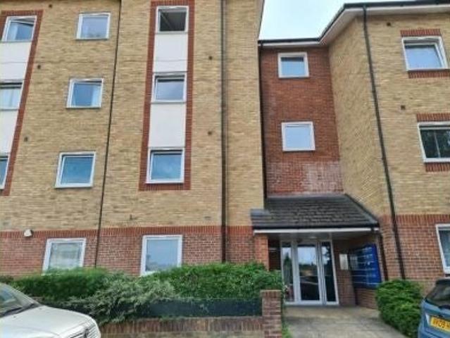 Apartment at Vespasian Road, Southampton