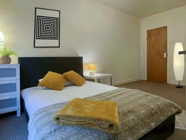 Room at Vesper Road, Leeds