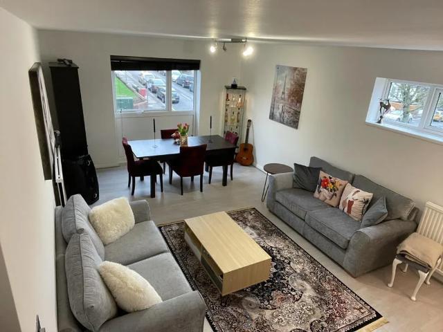 Apartment at Vivian Avenue, Greater London