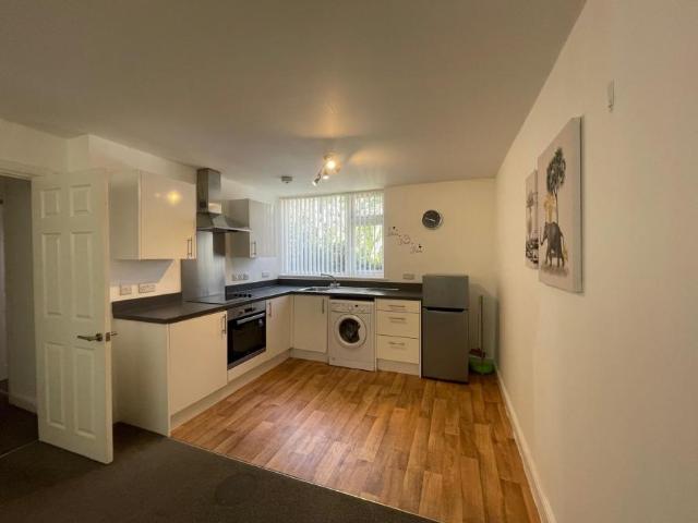Apartment at Clinton Avenue, Nottingham