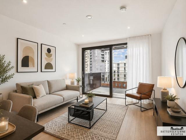 Apartment at Viaduct Gardens, Greater London