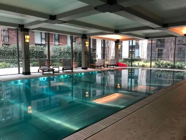 Apartment at Viaduct Gardens, Greater London