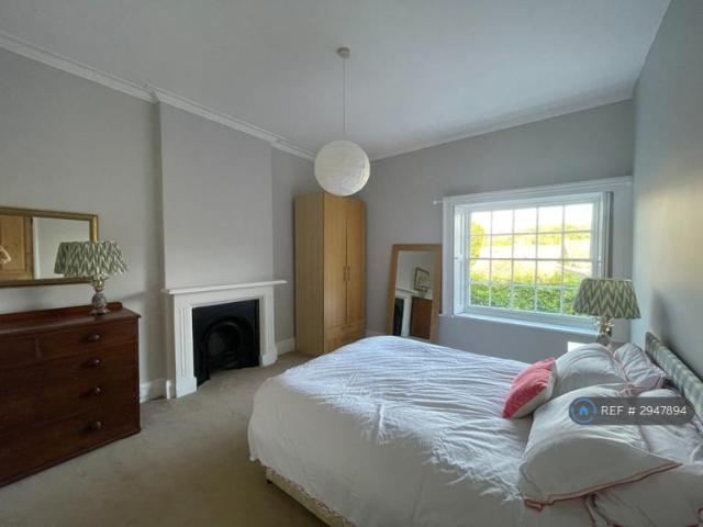 Apartment at Vicarage Lane, Bristol