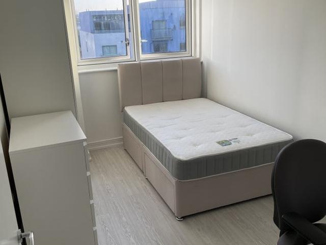 Apartment at Vicarage Lane, Greater London