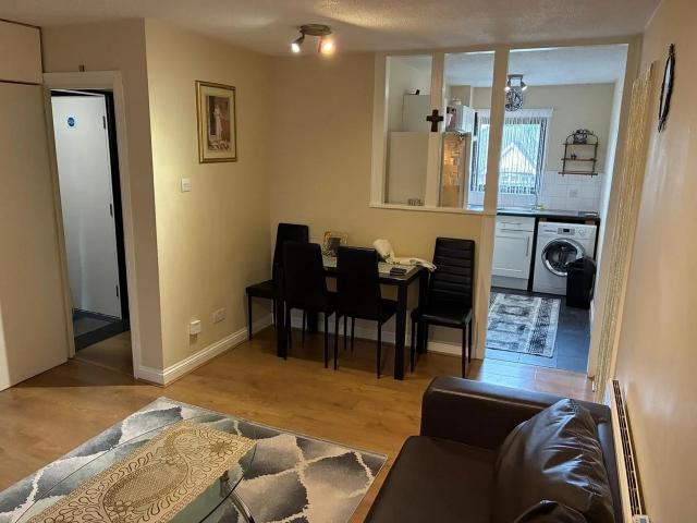 Apartment at Vicarage Lane, Greater London