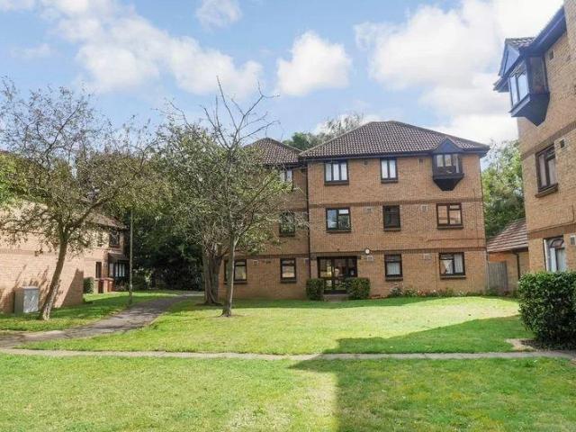 Apartment at Vicarage Way, Slough