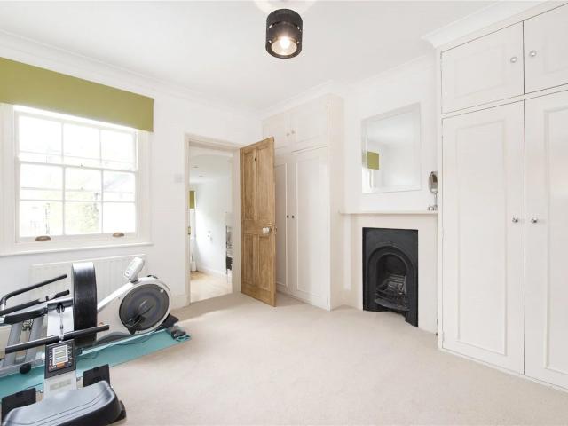 Apartment at Victoria Cottages, Greater London