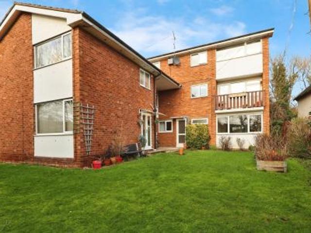 Apartment at Victoria Close, Stratford on Avon