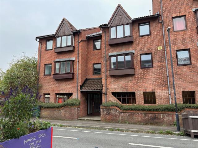 Apartment at Victoria Avenue, Bristol