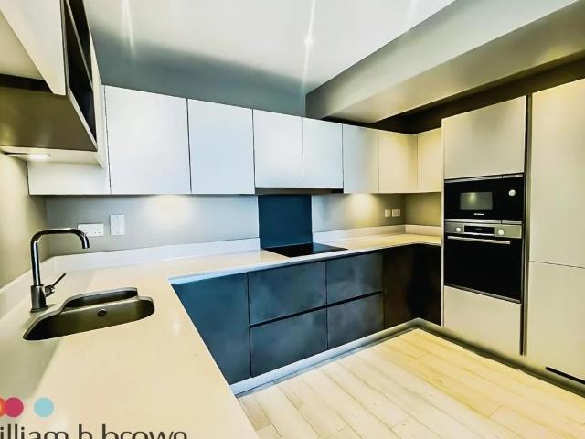 Apartment at Victoria Avenue, Southend on Sea