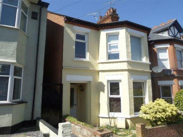 Apartment at Victoria Drive, Southend on Sea