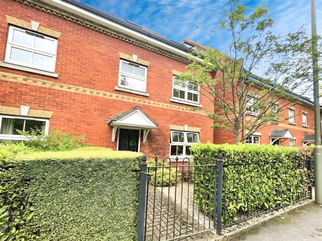 Apartment at Victoria Mews, Borough of Runnymede