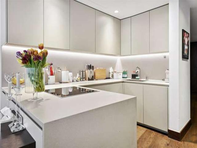 Apartment at Victoria Street, City of Westminster