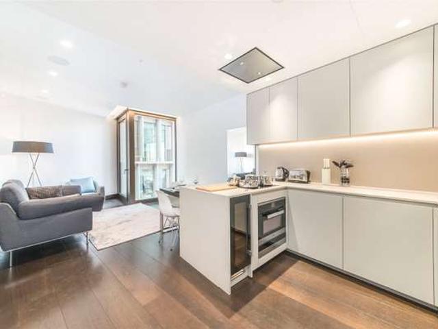 Apartment at Victoria Street, City of Westminster