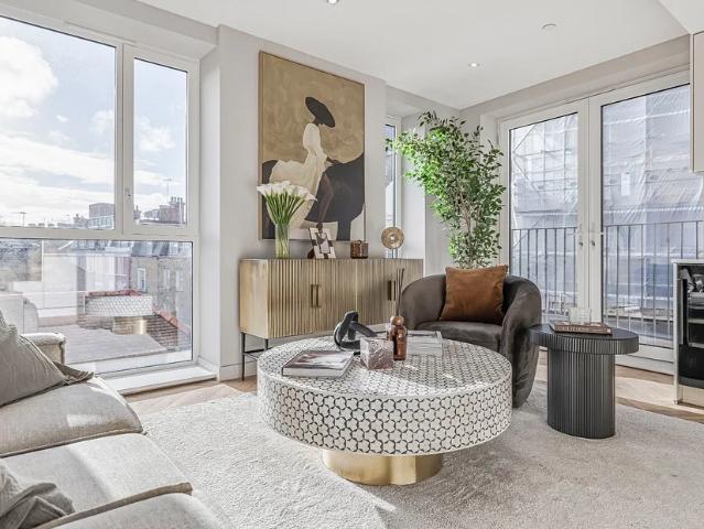 Apartment at Victoria Street, City of Westminster