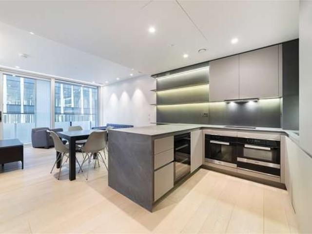 Apartment at Victoria Street, City of Westminster