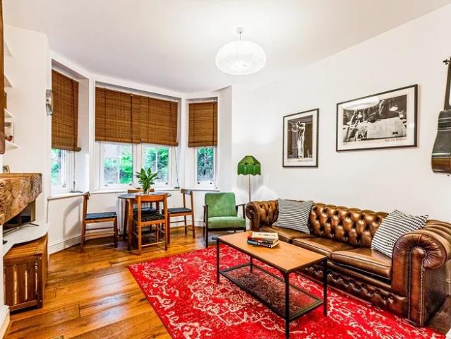 Apartment at Victoria Park Square, Greater London