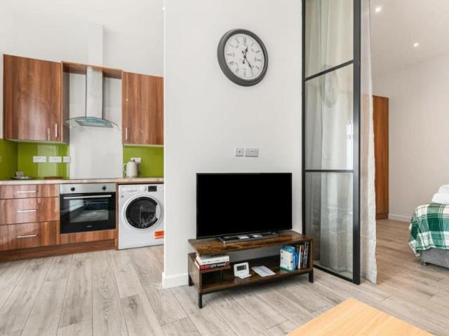 Apartment at Victoria Road cycle path, Woking