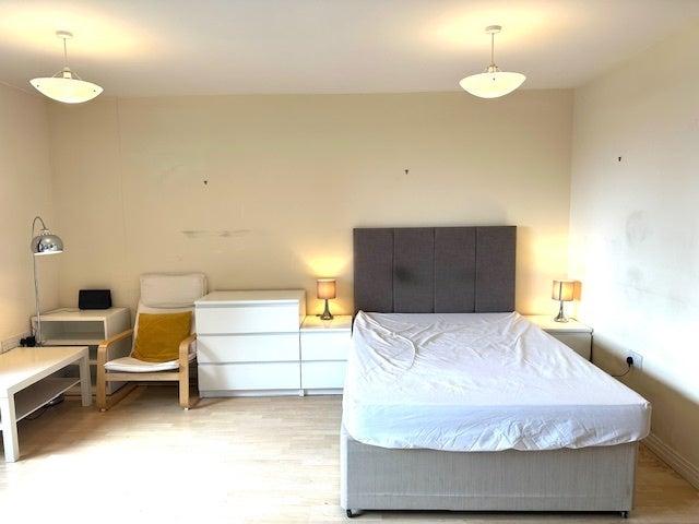 Apartment at Victoria Road, Greater London