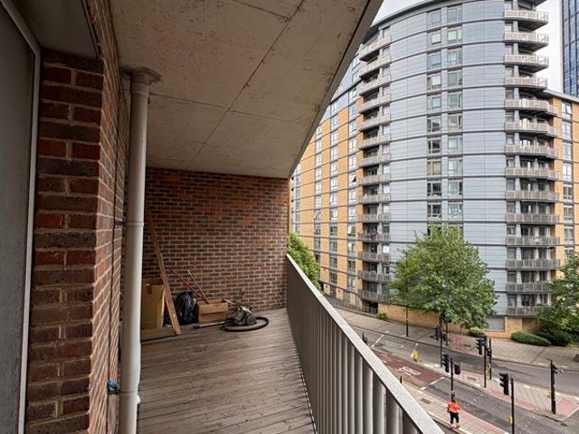 Apartment at Victoria Road, Greater London