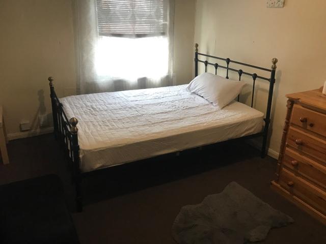 Room at Victoria Road, Northampton