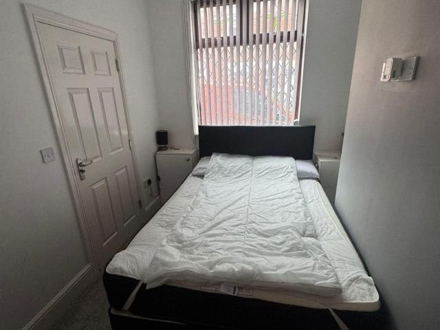 Apartment at Victoria Road, Stoke on Trent