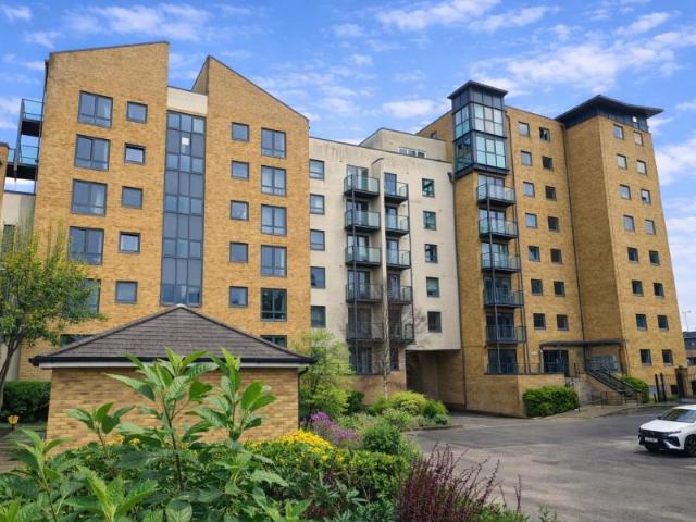 Apartment at Victoria Way, Woking