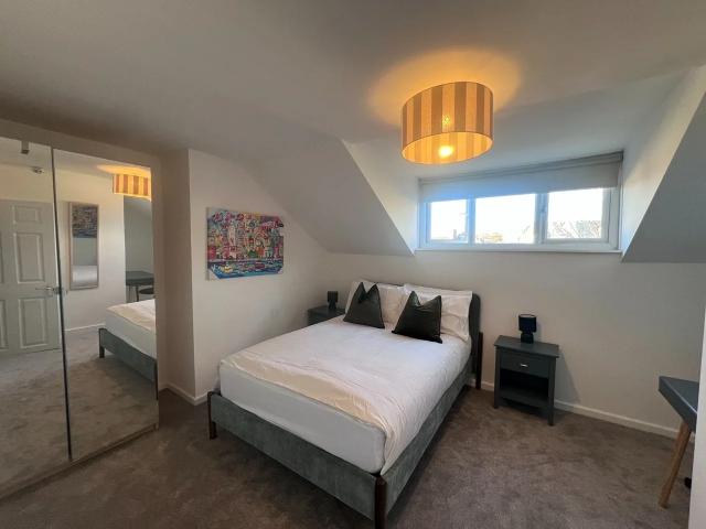 Room at Victoria Terrace, Leeds