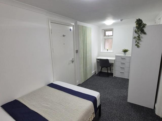 Apartment at Village Way, Greater London