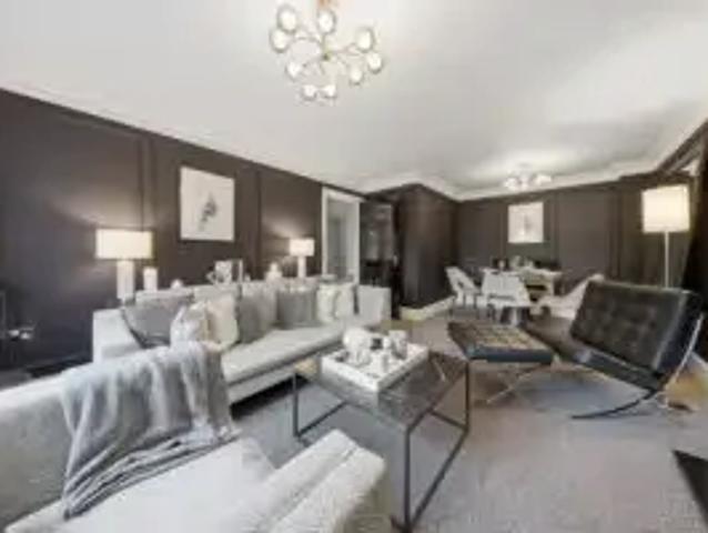 Apartment at Village Street, Nottingham