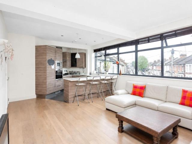 Apartment at Villiers Road, Greater London
