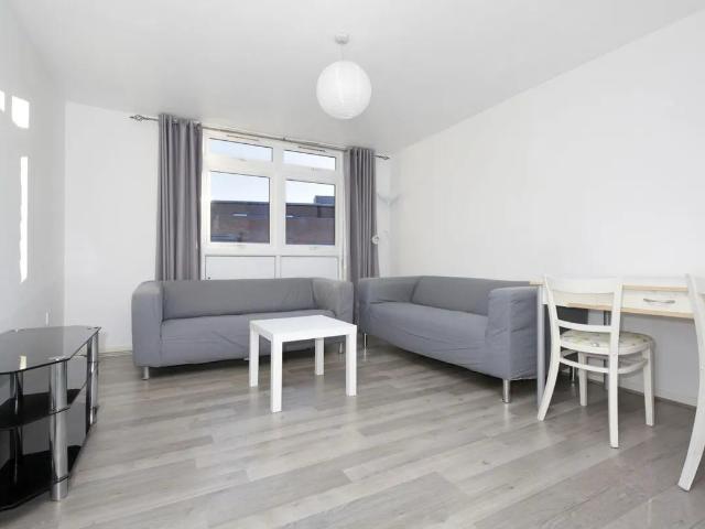 Apartment at Vincent Road, Greater London