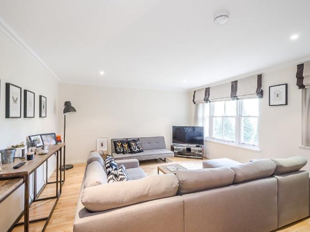 Apartment at Vincent Square, City of Westminster