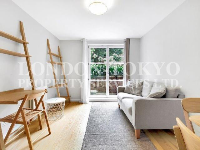 Apartment at Vincent Square, City of Westminster
