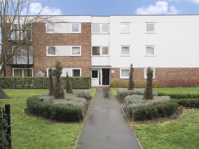 Apartment at Vine Lane, Greater London