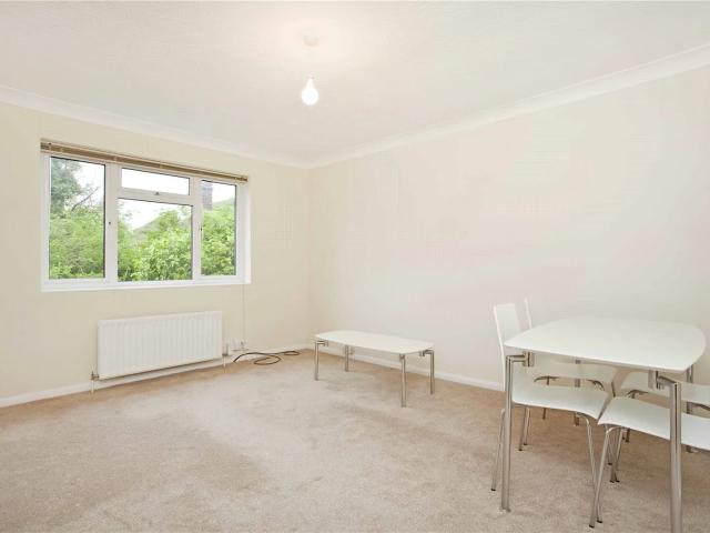 Apartment at Vines Avenue, Greater London