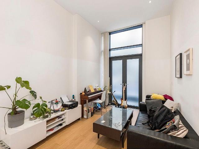 Apartment at Violet Road, Greater London