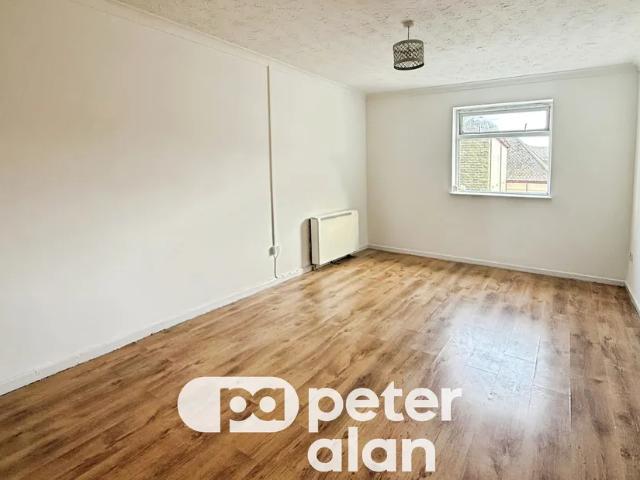 Apartment at Ynyshir Road, Ynyshir