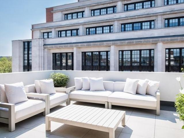 Apartment at Young Street, Greater London