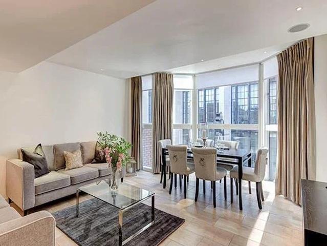 Apartment at Young Street, Greater London