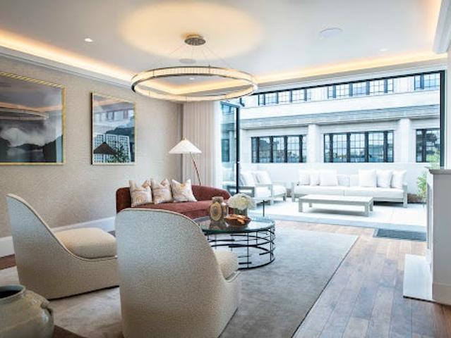 Apartment at Young Street, Greater London