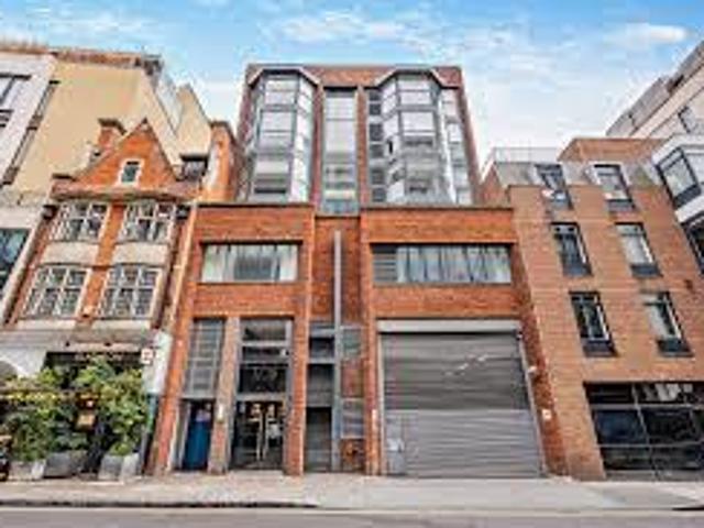Apartment at Young Street, Greater London